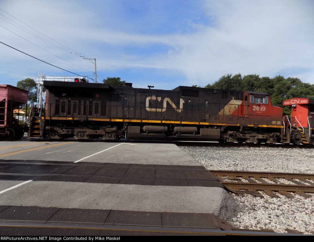 CN 2333